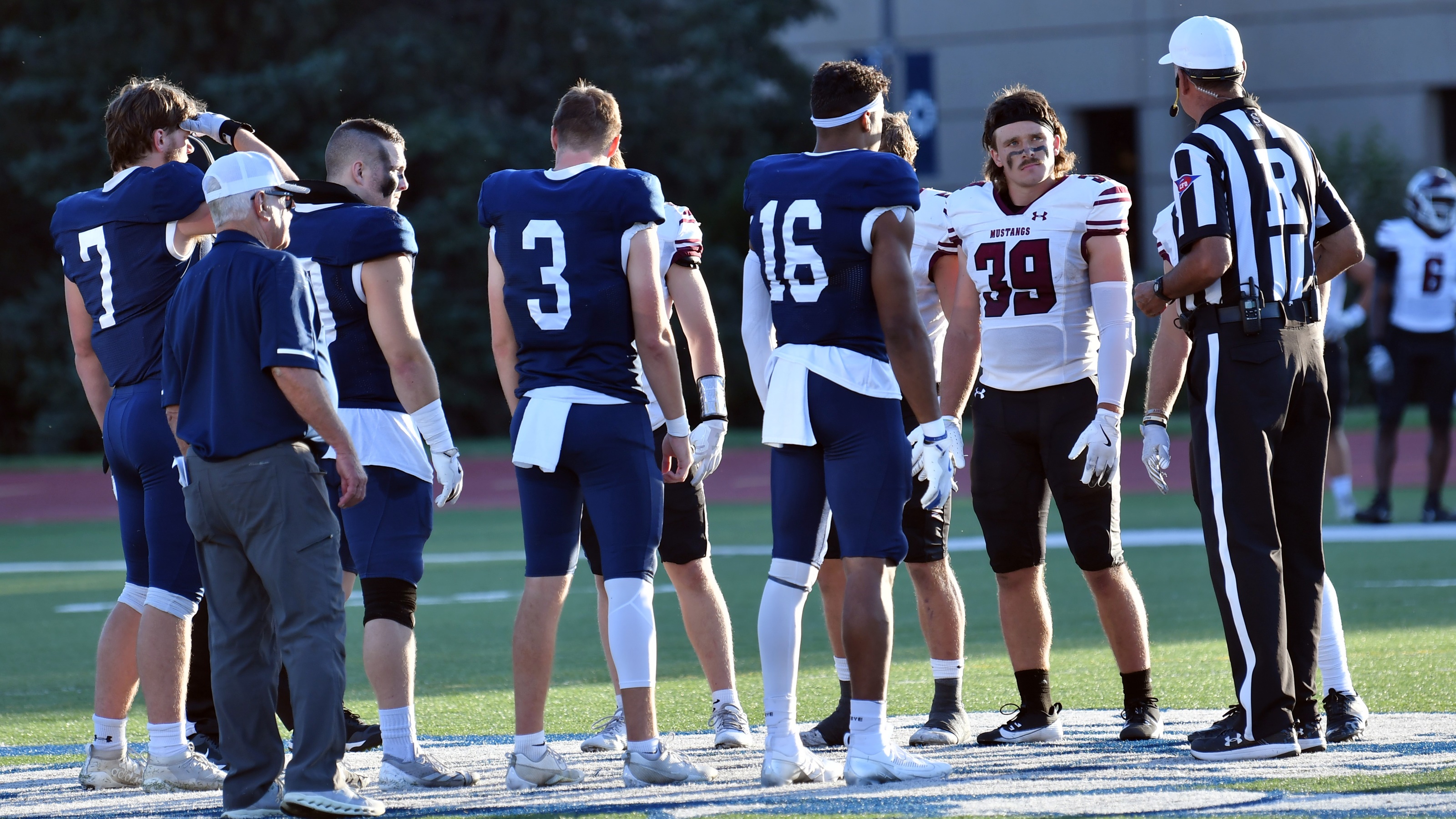 Tenth-ranked Mustangs topple Bulldogs with aerial onslaught :: Football ...