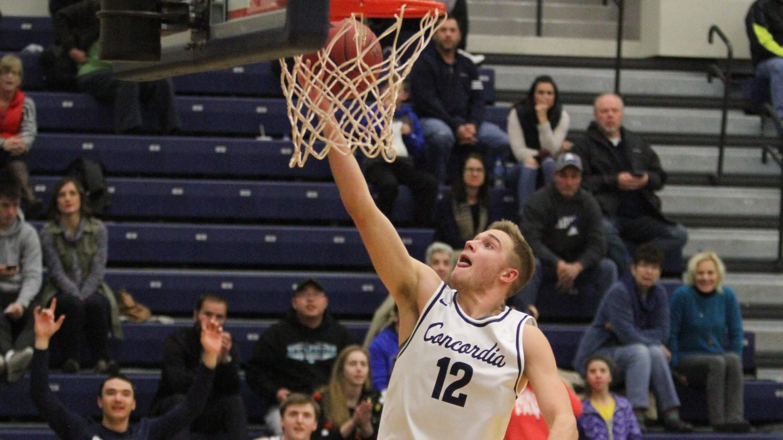 Win streak moves to four following GPAC grinder :: Men's Basketball ...