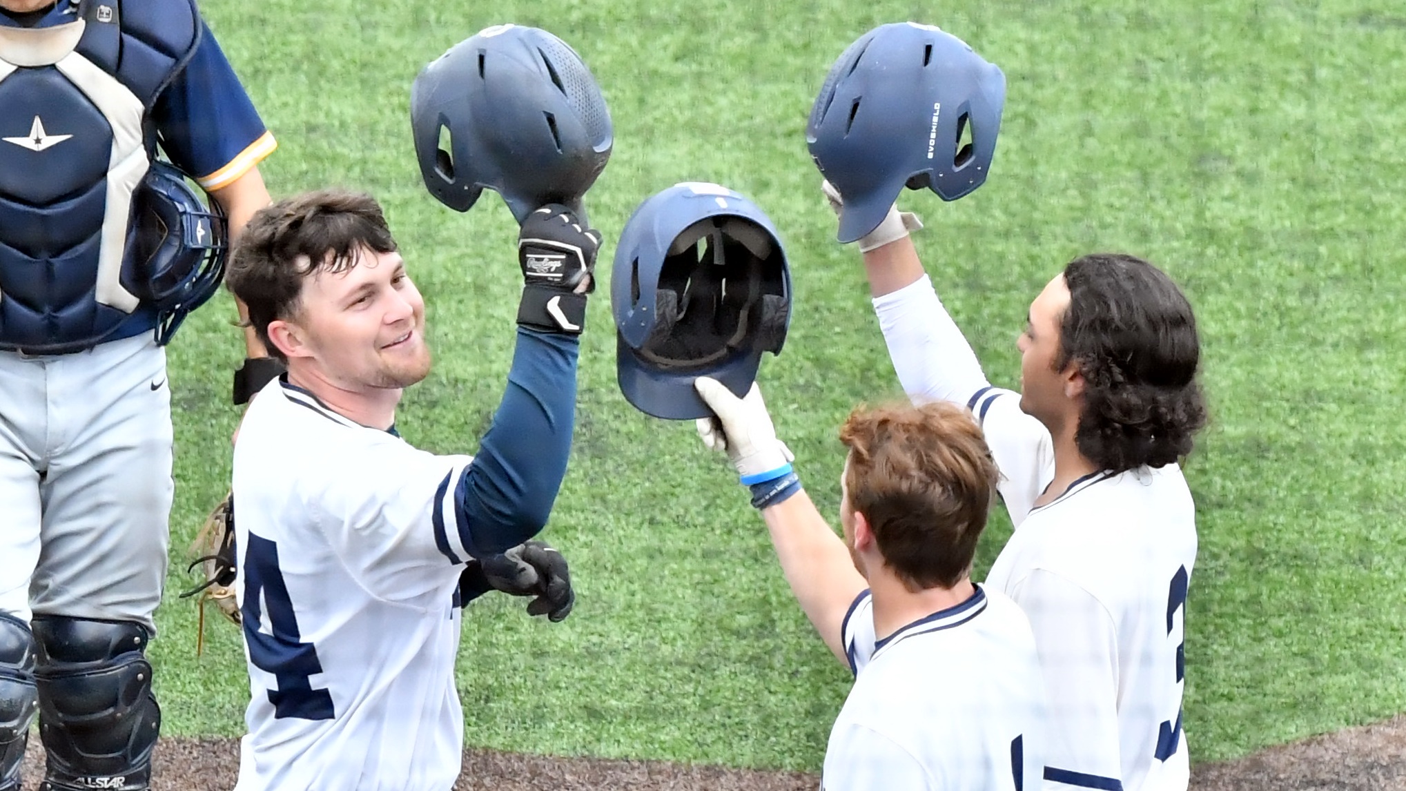 Sweeton, Welch star as Bulldogs conclude four-game series with ...