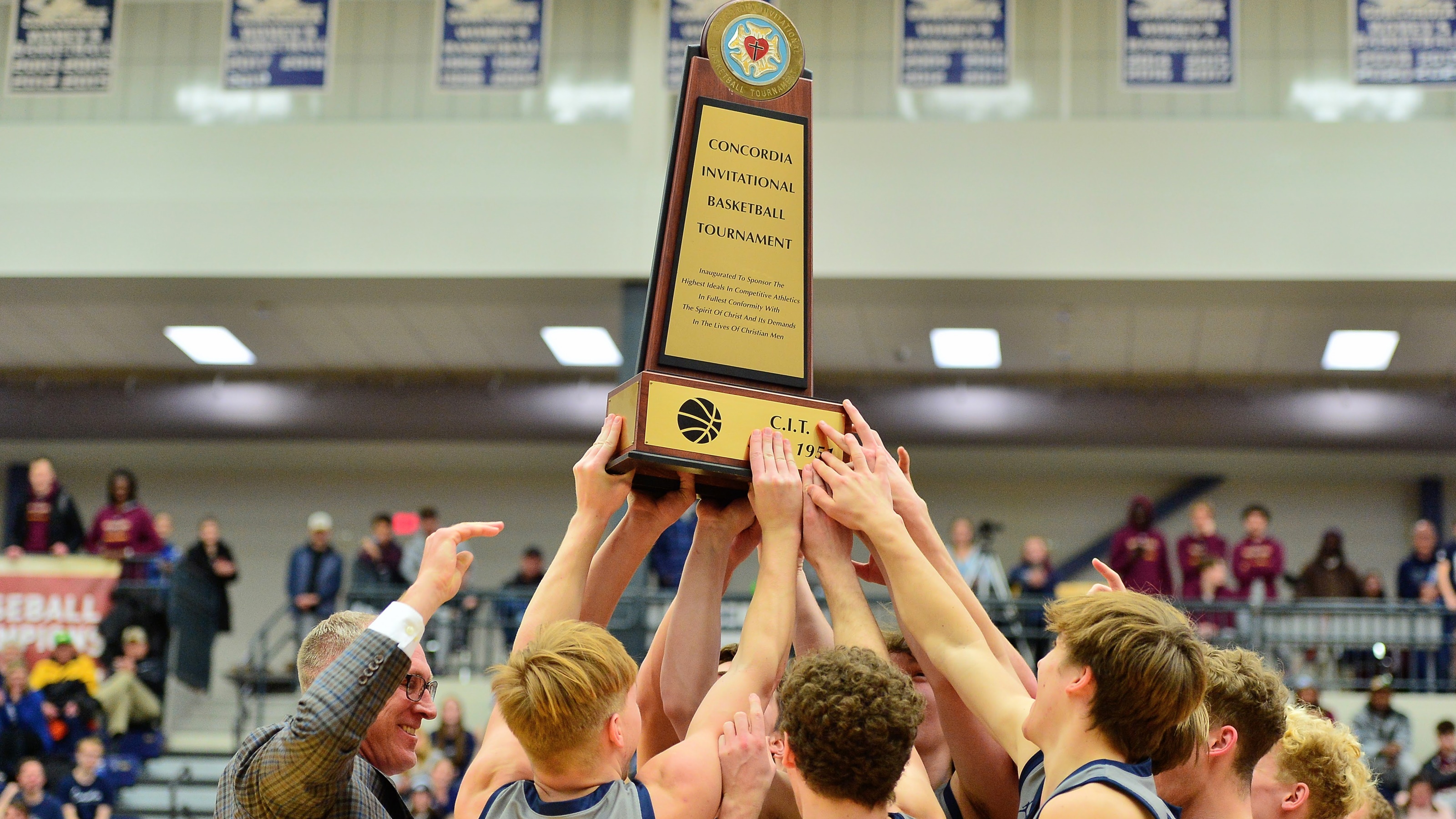 Schutte named MVP as CUNE treats raucous crowd to CIT championship ...