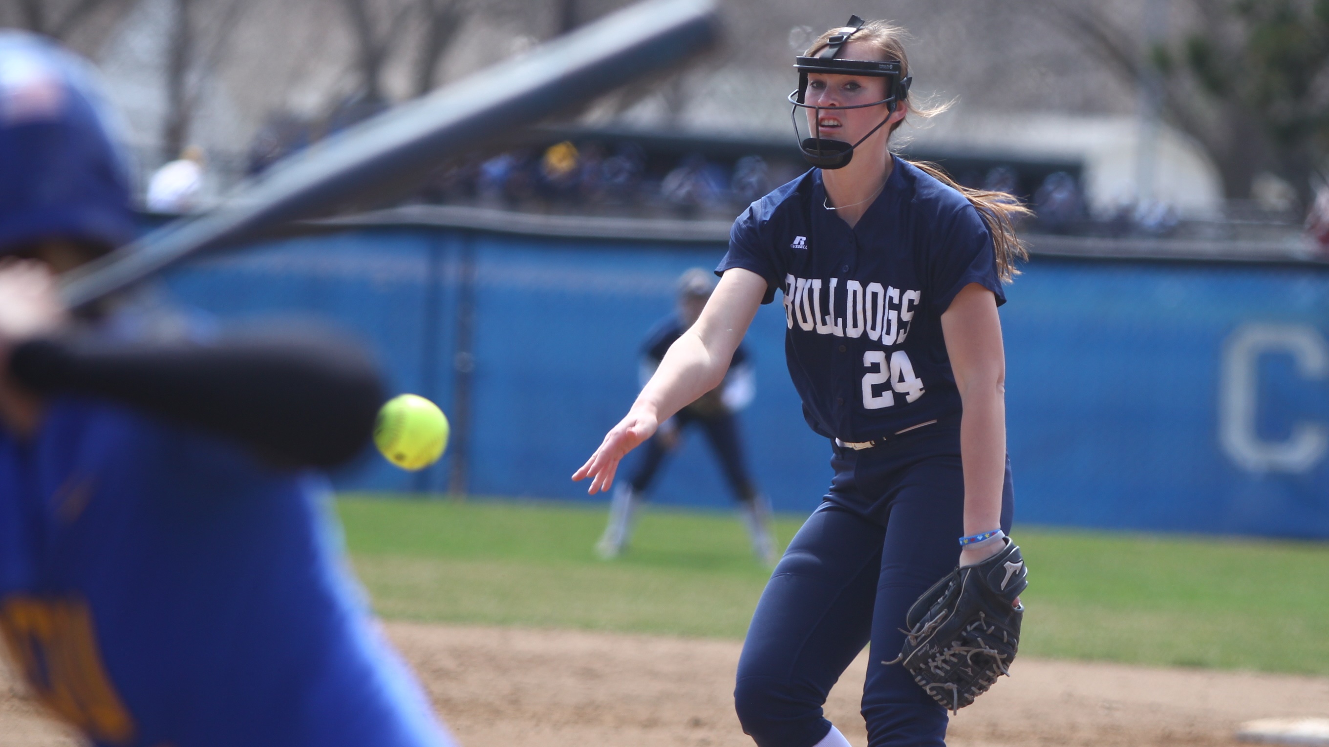 Moore, Bulldogs rout Briar Cliff :: Softball :: Concordia University ...