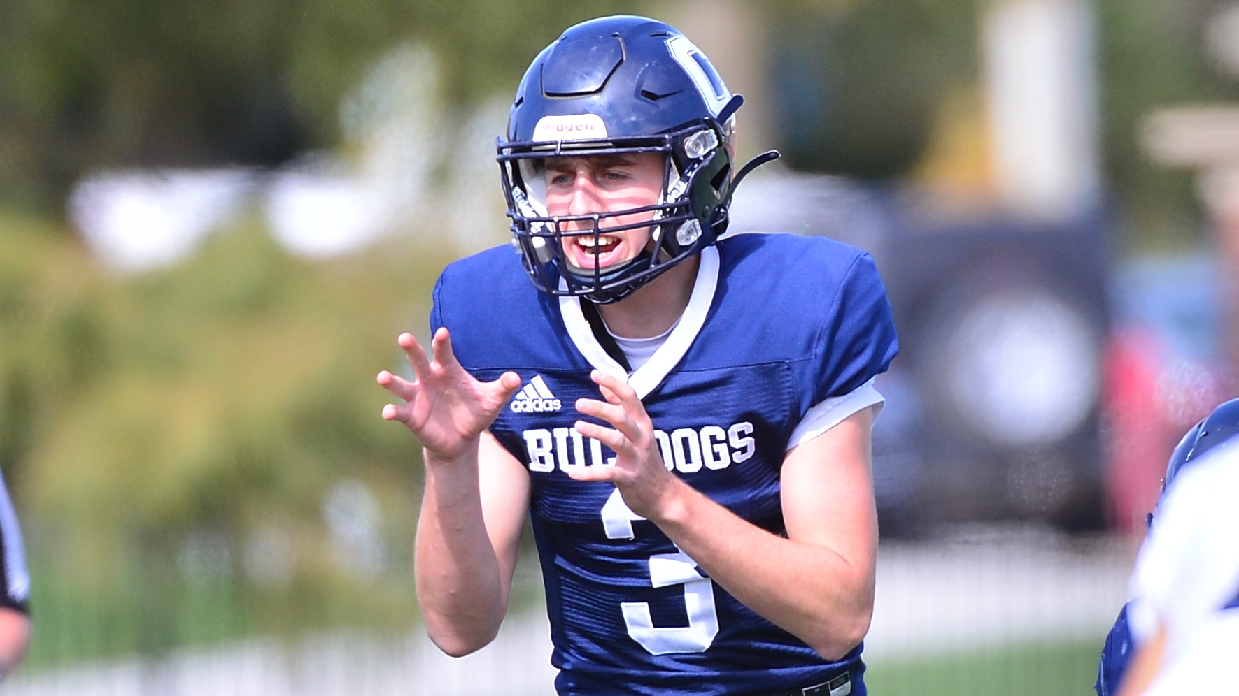 Max Country Q&A with QB DJ McGarvie :: Football :: Concordia University ...