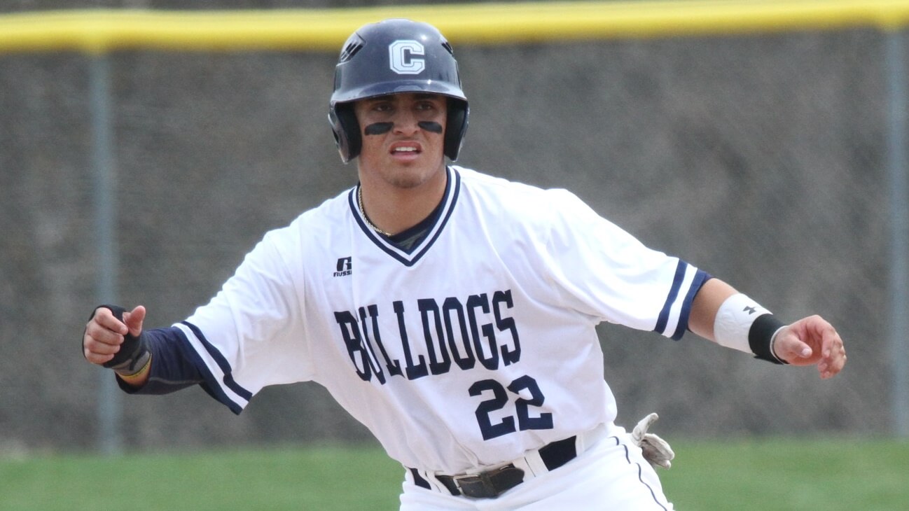 Bulldogs clipped by Grand View :: Baseball :: Concordia University ...