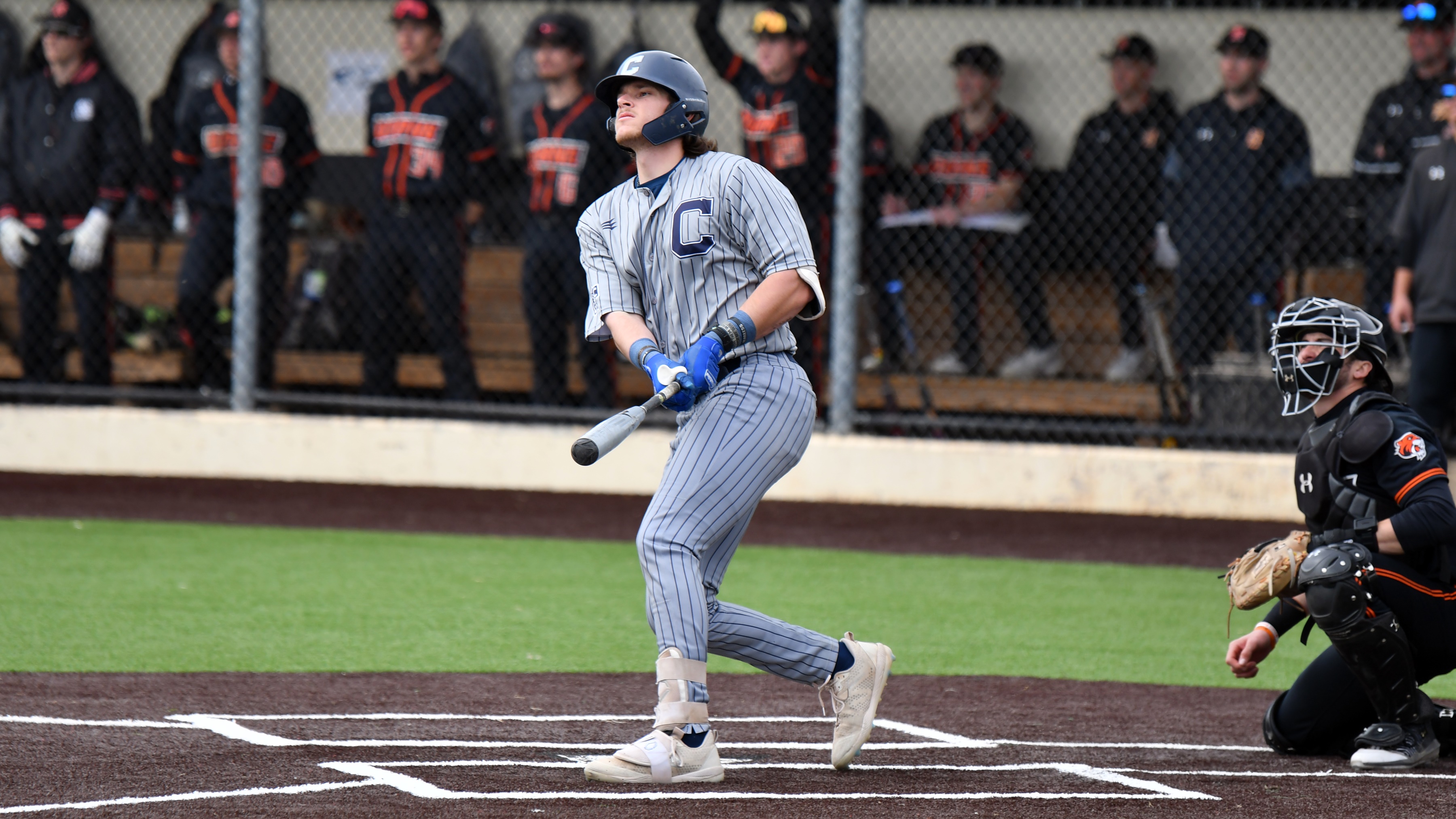 Hallock hammers three homers, Bulldogs split doubleheader with rival ...