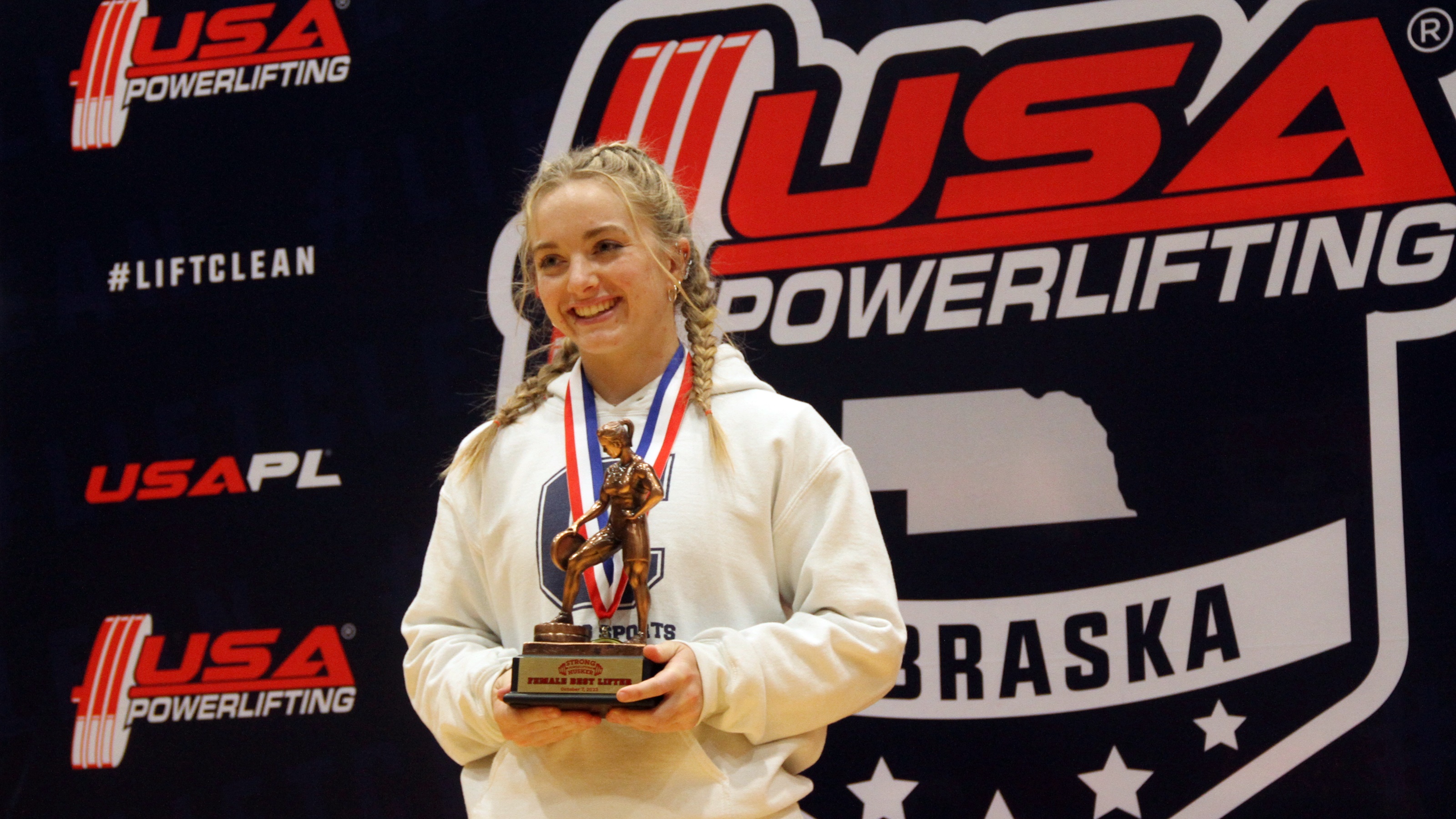 Ladd named top lifter of competition; seven Bulldogs win titles at ...